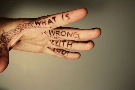 Bagaimana Menahan Marah & Menghapuskan Dendam?