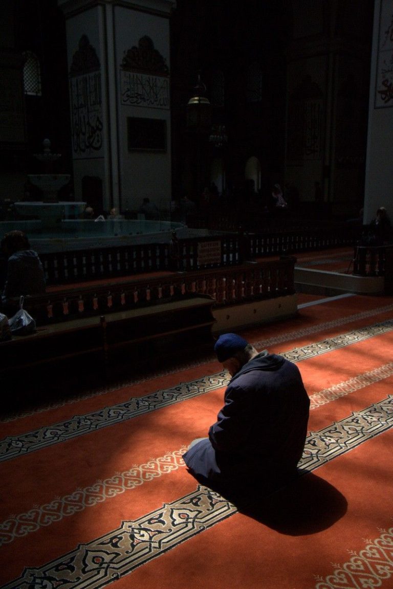NIAT & CARA SOLAT MAGHRIB (Panduan Asas Lengkap)