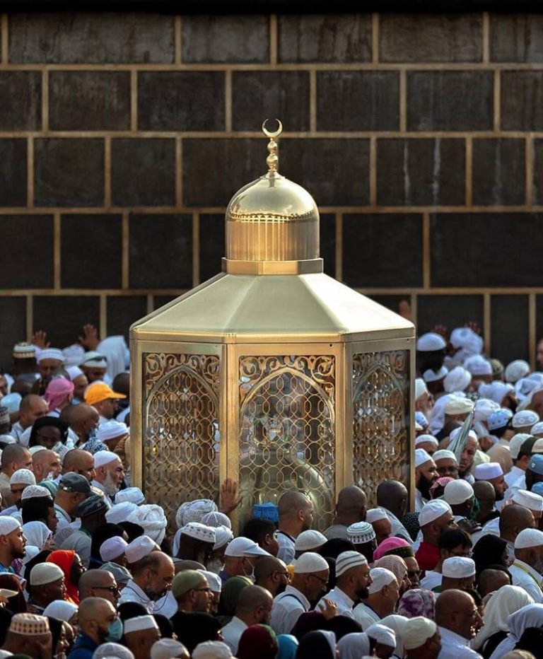 TAWAF WADA: Hukum, Niat & Cara Mengerjakannya