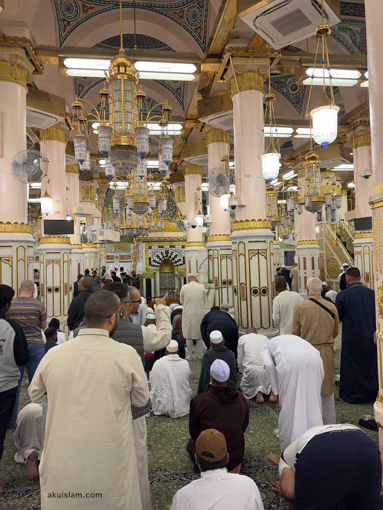 Bacaan Doa Di Raudhah (Transliterasi RUMI) • AKU ISLAM